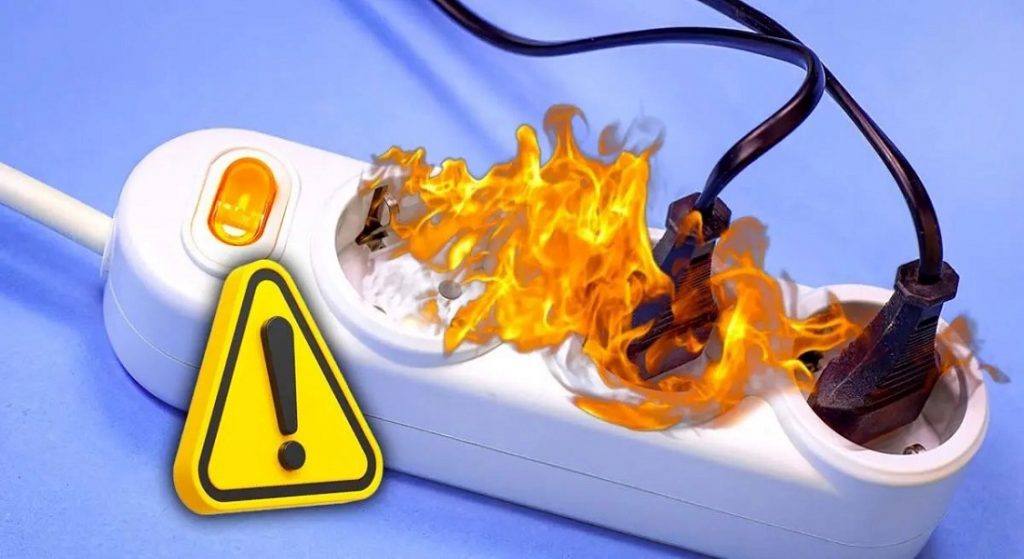 You Should Never Plug These 9 Devices Into a Power Strip: There is a ...